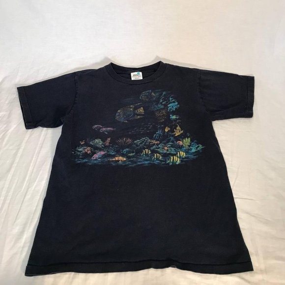 Natural Wonders | Shirts | Vintage Aquarium Fish Graphic Tshirt Mens ...